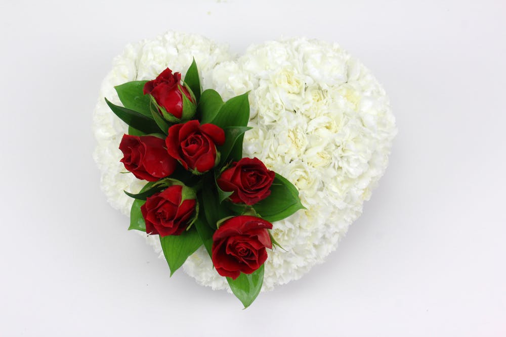 A Devoted Heart Casket Insert - Sympathy Flowers - Radebaugh Florist ...